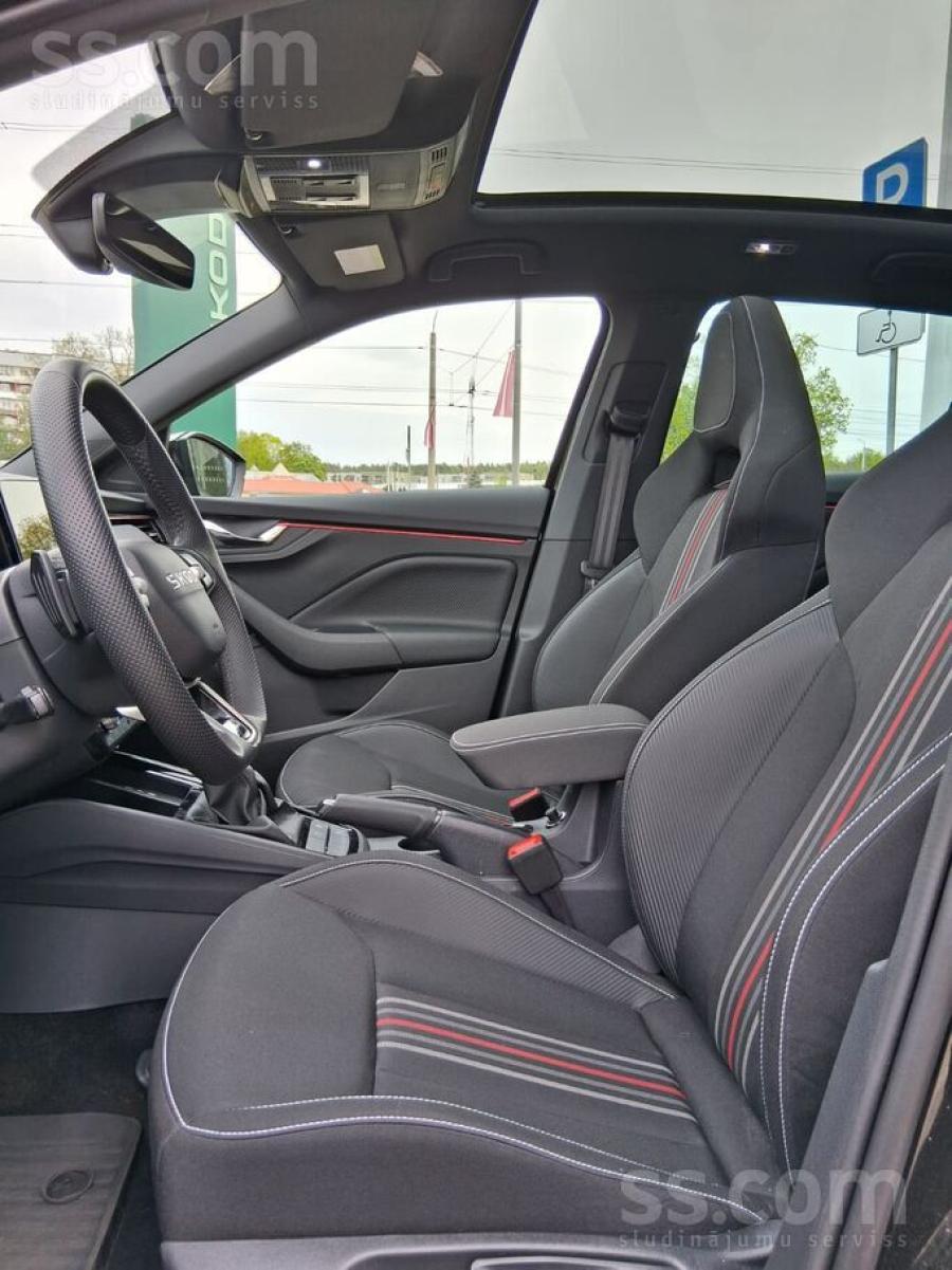 Black Skoda Scala 2026 in Riga, with an engine capacity of 1.00 L and mileage of 6 thousand km for 23900 €, photo 8 on AUTOMOTO.COM.LV