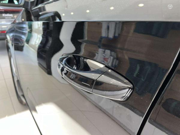 Black Skoda Scala 2026 in Kaunas, with an engine capacity of 1.00 L and mileage of 0 thousand km for 23610 €, photo 7 on AUTOMOTO.COM.LV