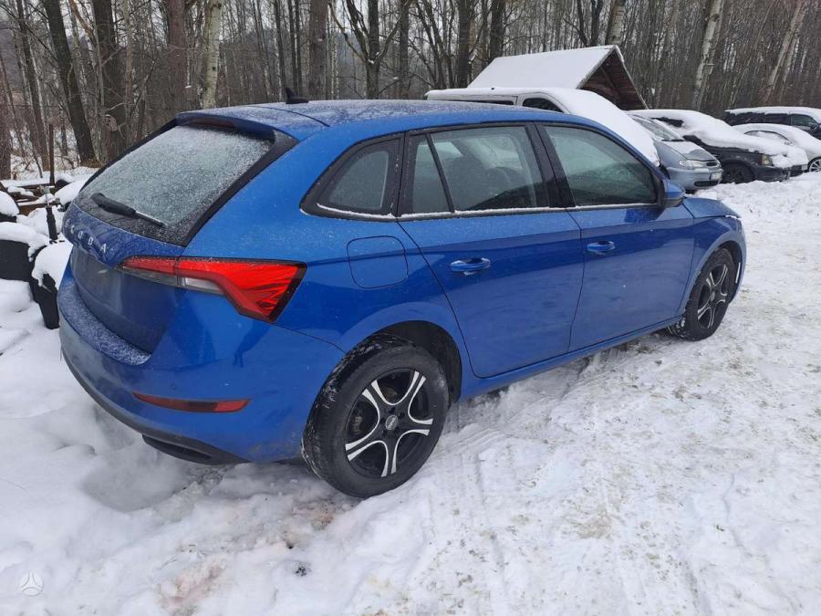 Blue Skoda Scala 2019 in Prienai, with an engine capacity of 1.60 L and mileage of 120 thousand km for 7499 €, photo 3 on AUTOMOTO.COM.LV