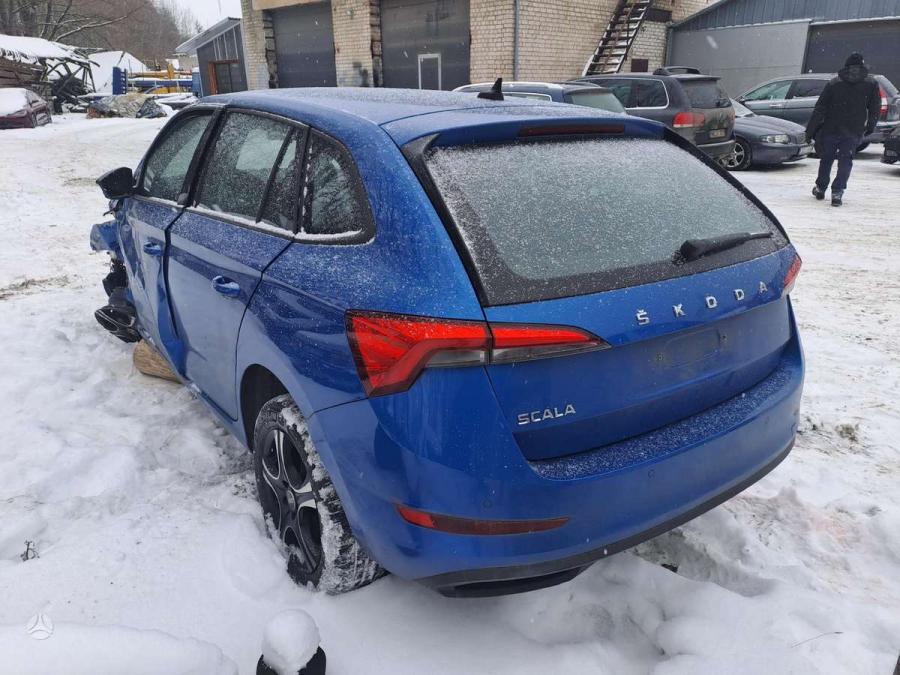 Blue Skoda Scala 2019 in Prienai, with an engine capacity of 1.60 L and mileage of 120 thousand km for 7499 €, photo 5 on AUTOMOTO.COM.LV