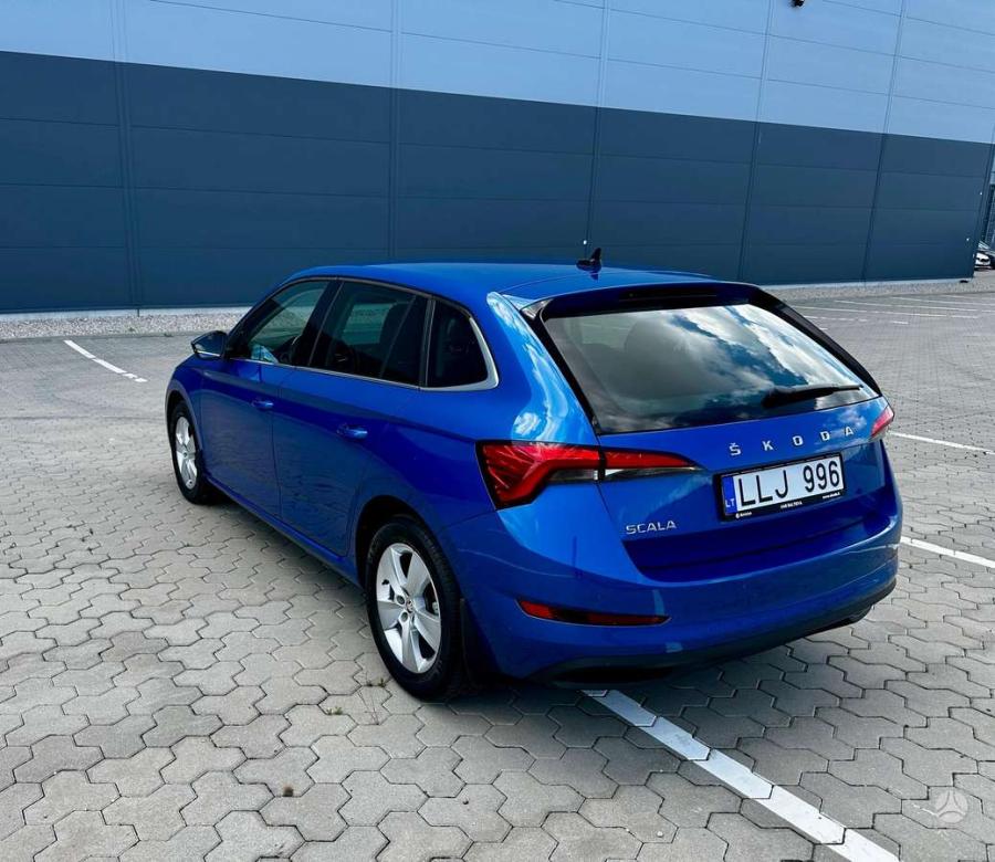 Blue Skoda Scala 2020 in Kaunas, with an engine capacity of 1.00 L and mileage of 70 thousand km for 13000 €, photo 7 on AUTOMOTO.COM.LV