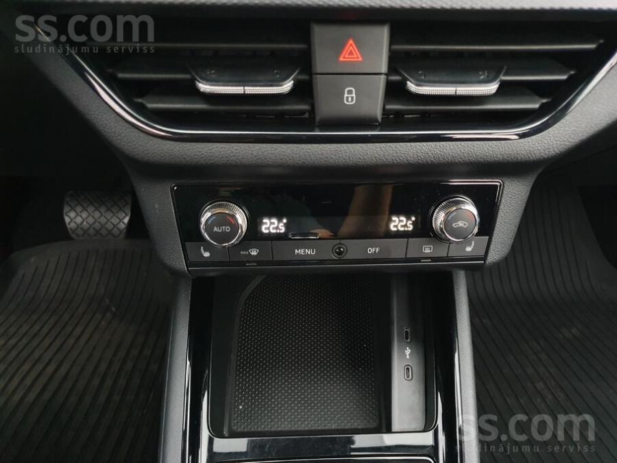 Blue Skoda Scala 2021 in Riga, with an engine capacity of 1.00 L and mileage of 75 thousand km for 13900 €, photo 30 on AUTOMOTO.COM.LV