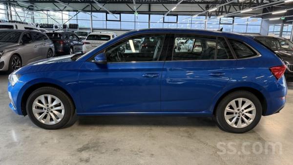 Blue Skoda Scala 2023 in Riga, with an engine capacity of 1.00 L and mileage of 58 thousand km for 15400 €, photo 2 on AUTOMOTO.COM.LV