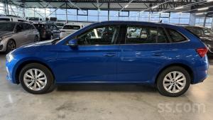 Blue Skoda Scala 2023 in Riga, with an engine capacity of 1.00 L and mileage of 58 thousand km for 15400 €, photo 3 on AUTOMOTO.COM.LV