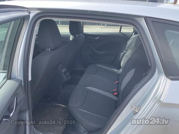 Pelēks Skoda Scala 2019 Tallina, ar dzinēja tilpumu 1.50 L un nobraukumu 94 tūkst. km par 10900 €, foto 6 vietnē AUTOMOTO.COM.LV