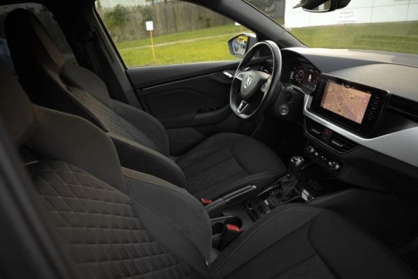 Grey Skoda Scala 2019 in Riga, with an engine capacity of 1.60 L and mileage of 152 thousand km for 13300 €, photo 8 on AUTOMOTO.COM.LV