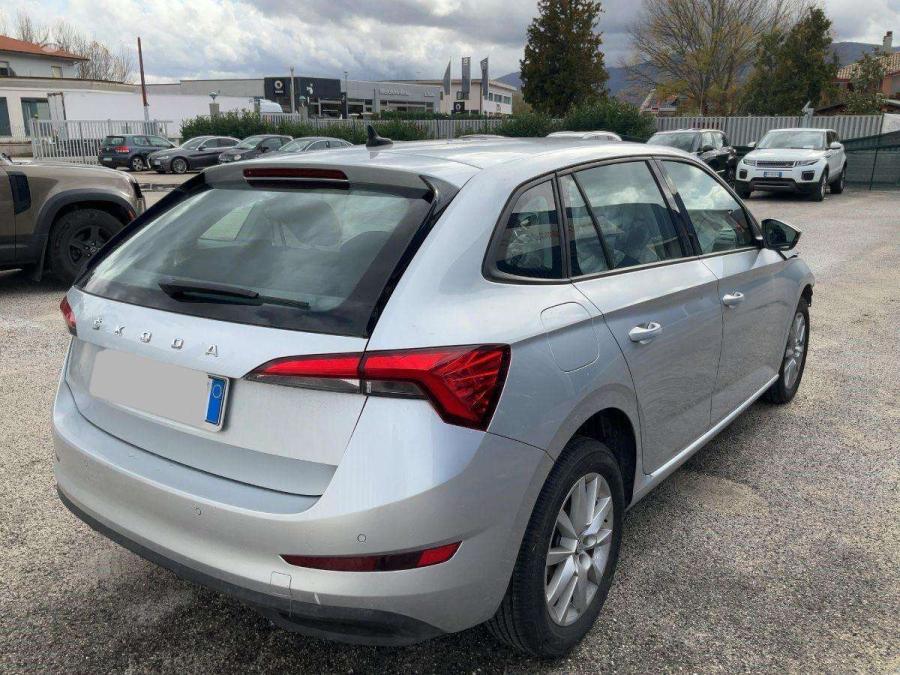 Grey Skoda Scala 2020 in Vilnius, with an engine capacity of 1.60 L and mileage of 87 thousand km for 3900 €, photo 6 on AUTOMOTO.COM.LV