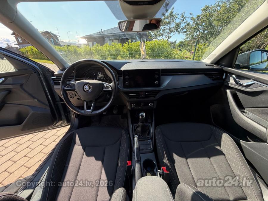 Grey Skoda Scala 2020 in Riga, with an engine capacity of 0.00 L and mileage of 100 thousand km for 12350 €, photo 8 on AUTOMOTO.COM.LV