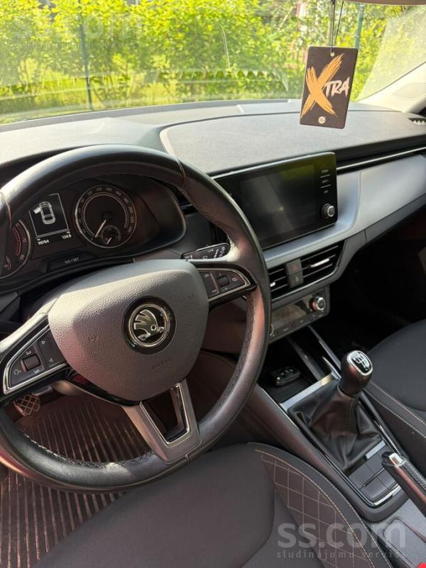 Pelēks Skoda Scala 2020 Rīga, ar dzinēja tilpumu 1.00 L un nobraukumu 100 tūkst. km par 11995 €, foto 5 vietnē AUTOMOTO.COM.LV
