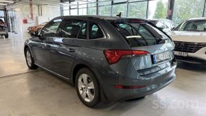 Grey Skoda Scala 2020 in Riga, with an engine capacity of 1.00 L and mileage of 101 thousand km for 10900 €, photo 4 on AUTOMOTO.COM.LV