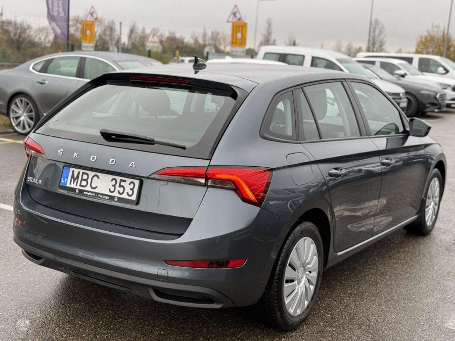 Grey Skoda Scala 2021 in Vilnius, with an engine capacity of 1.00 L and mileage of 151 thousand km for 8950 €, photo 11 on AUTOMOTO.COM.LV