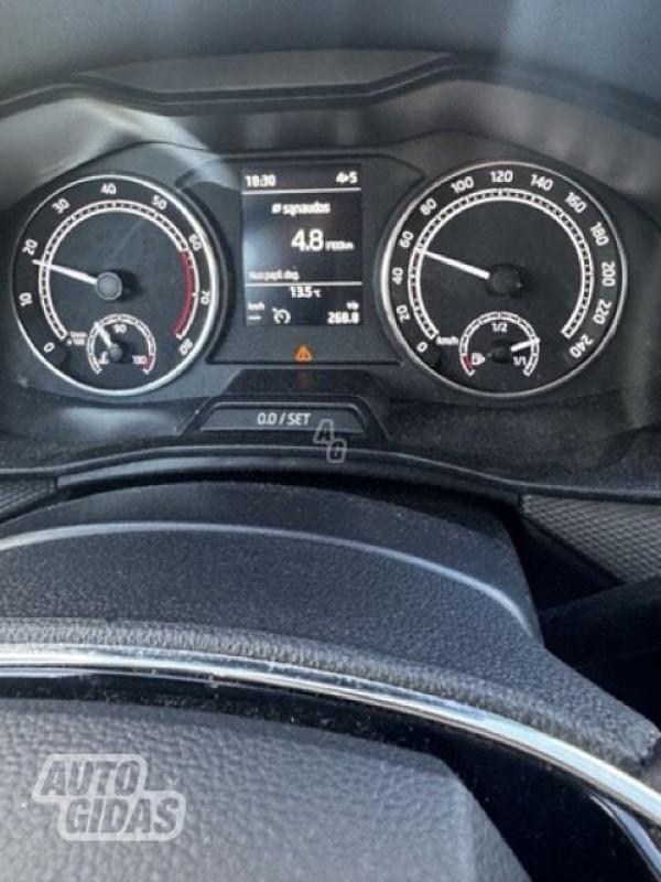 Grey Skoda Scala 2021 in Mazeikiai, with an engine capacity of 1.00 L and mileage of 85 thousand km for 11500 €, photo 7 on AUTOMOTO.COM.LV