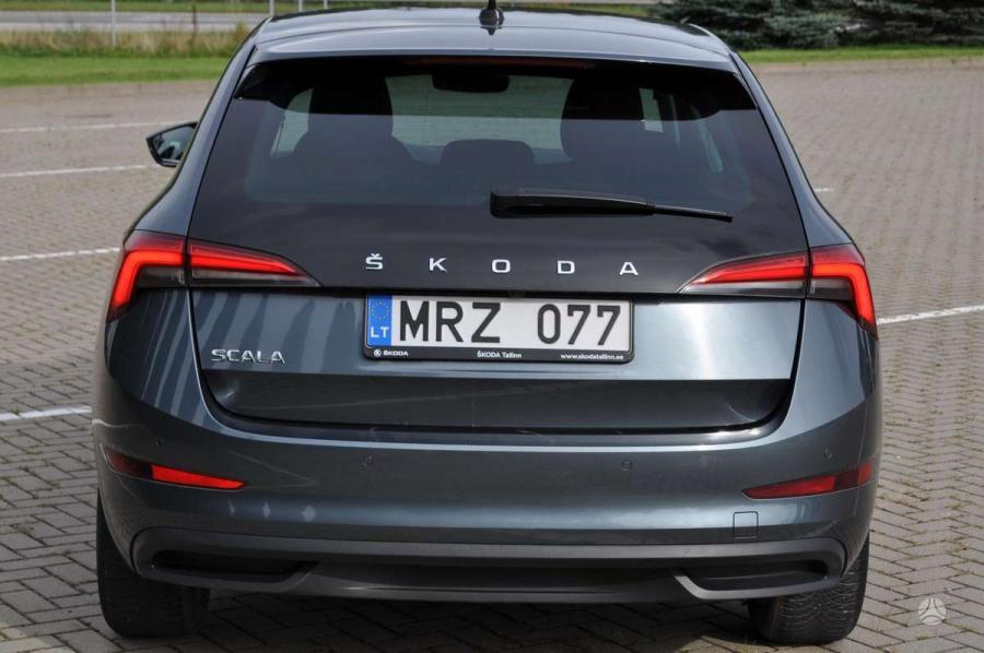 Grey Skoda Scala 2021 in Vilnius, with an engine capacity of 1.50 L and mileage of 104 thousand km for 11700 €, photo 6 on AUTOMOTO.COM.LV