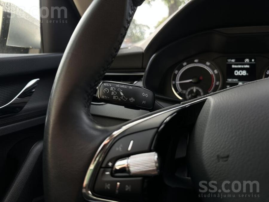 Pelēks Skoda Scala 2022 Rīga, ar dzinēja tilpumu 1.00 L un nobraukumu 143 tūkst. km par 13550 €, foto 10 vietnē AUTOMOTO.COM.LV