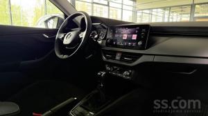 Pelēks Skoda Scala 2023 Rīga, ar dzinēja tilpumu 1.00 L un nobraukumu 41 tūkst. km par 16400 €, foto 16 vietnē AUTOMOTO.COM.LV