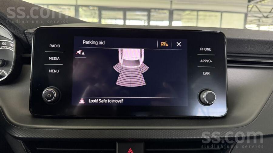 Pelēks Skoda Scala 2023 Rīga, ar dzinēja tilpumu 1.00 L un nobraukumu 41 tūkst. km par 16400 €, foto 21 vietnē AUTOMOTO.COM.LV