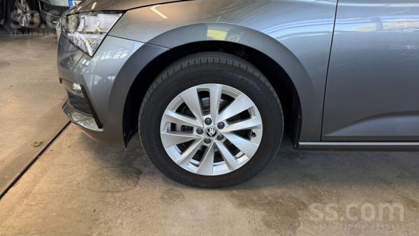 Grey Skoda Scala 2023 in Riga, with an engine capacity of 1.00 L and mileage of 48 thousand km for 15400 €, photo 7 on AUTOMOTO.COM.LV