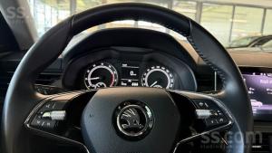 Pelēks Skoda Scala 2023 Rīga, ar dzinēja tilpumu 1.00 L un nobraukumu 48 tūkst. km par 15400 €, foto 19 vietnē AUTOMOTO.COM.LV