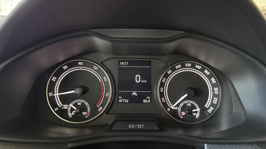 Pelēks Skoda Scala 2023 Rīga, ar dzinēja tilpumu 1.00 L un nobraukumu 48 tūkst. km par 1540000 €, foto 19 vietnē AUTOMOTO.COM.LV