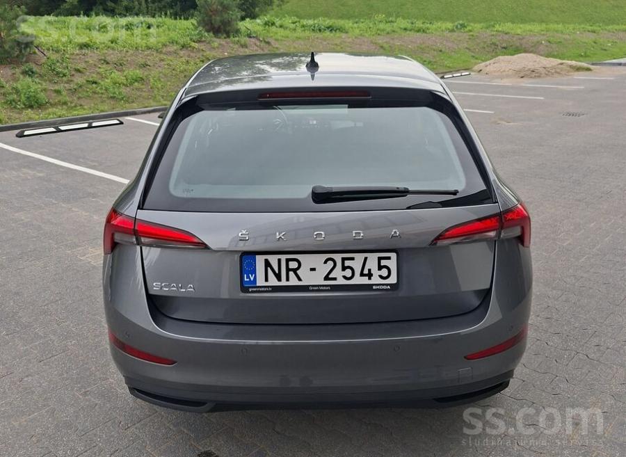 Grey Skoda Scala 2023 in Riga, with an engine capacity of 1.50 L and mileage of 42 thousand km for 16900 €, photo 6 on AUTOMOTO.COM.LV