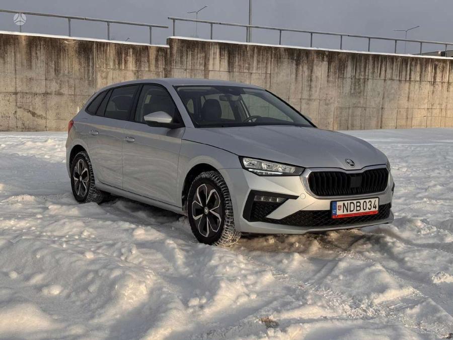 Grey Skoda Scala 2024 in Vilnius, with an engine capacity of 1.00 L and mileage of 45 thousand km for 17500 €, photo 2 on AUTOMOTO.COM.LV