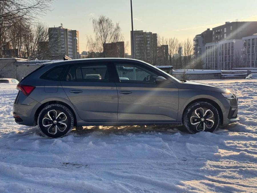 Grey Skoda Scala 2024 in Vilnius, with an engine capacity of 1.00 L and mileage of 55 thousand km for 14500 €, photo 6 on AUTOMOTO.COM.LV