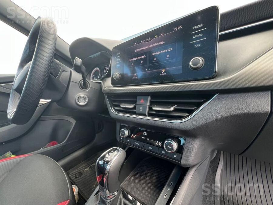Grey Skoda Scala 2024 in Riga, with an engine capacity of 1.50 L and mileage of 21 thousand km for 22950 €, photo 11 on AUTOMOTO.COM.LV