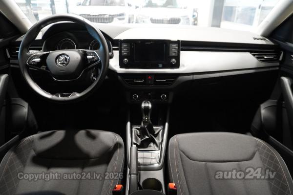 Pelēks Skoda Scala 2024 Tallina, ar dzinēja tilpumu 1.00 L un nobraukumu 53 tūkst. km par 16500 €, foto 11 vietnē AUTOMOTO.COM.LV