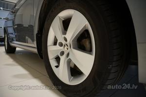 Grey Skoda Scala 2024 in Tallinn, with an engine capacity of 1.00 L and mileage of 44 thousand km for 16900 €, photo 5 on AUTOMOTO.COM.LV