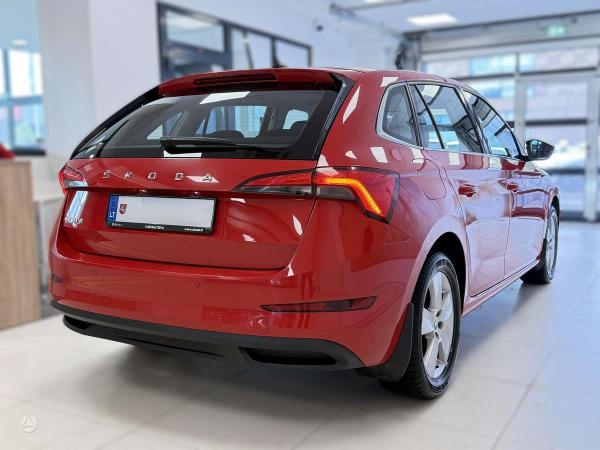 Red Skoda Scala 2020 in Kaunas, with an engine capacity of 1.60 L and mileage of 170 thousand km for 10800 €, photo 4 on AUTOMOTO.COM.LV