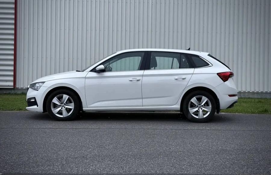 White Skoda Scala 2019 in Riga, with an engine capacity of 1.60 L and mileage of 248 thousand km for 9900 €, photo 3 on AUTOMOTO.COM.LV