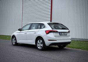 White Skoda Scala 2019 in Riga, with an engine capacity of 1.60 L and mileage of 248 thousand km for 9900 €, photo 4 on AUTOMOTO.COM.LV