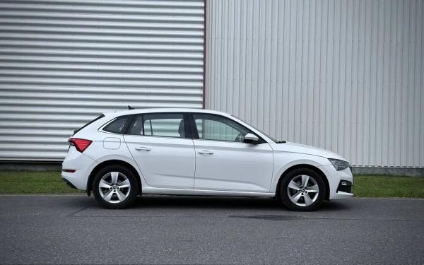 White Skoda Scala 2019 in Riga, with an engine capacity of 1.60 L and mileage of 248 thousand km for 9900 €, photo 5 on AUTOMOTO.COM.LV