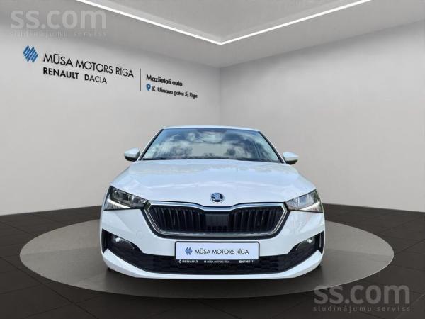 Белый Шкода Scala 2020 в Рига, объемом двигателя 1.60 л и пробегом 94 тыс. км за 11995 €, фото 3 на AUTOMOTO.COM.LV