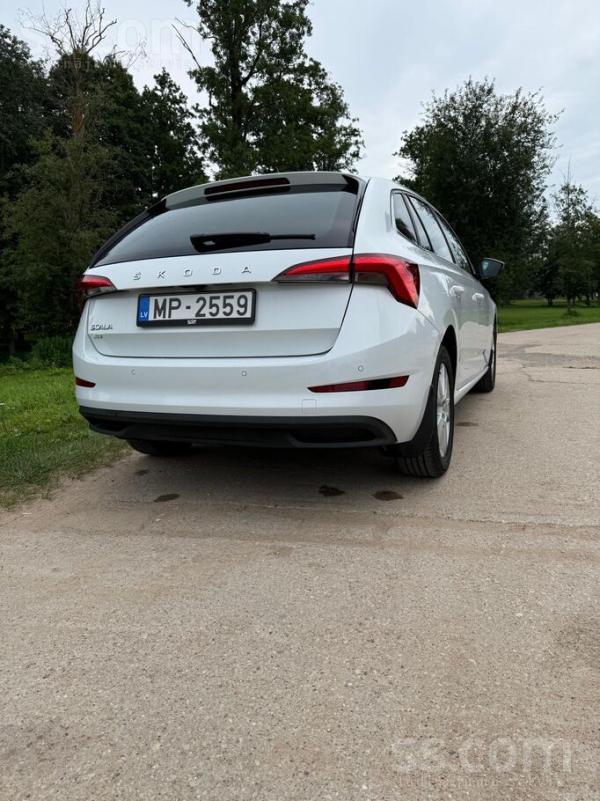 White Skoda Scala 2020 in Riga, with an engine capacity of 1.50 L and mileage of 88 thousand km for 11750 €, photo 5 on AUTOMOTO.COM.LV