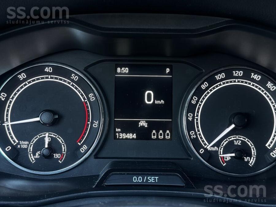 White Skoda Scala 2021 in Riga, with an engine capacity of 1.00 L and mileage of 143 thousand km for 11900 €, photo 16 on AUTOMOTO.COM.LV