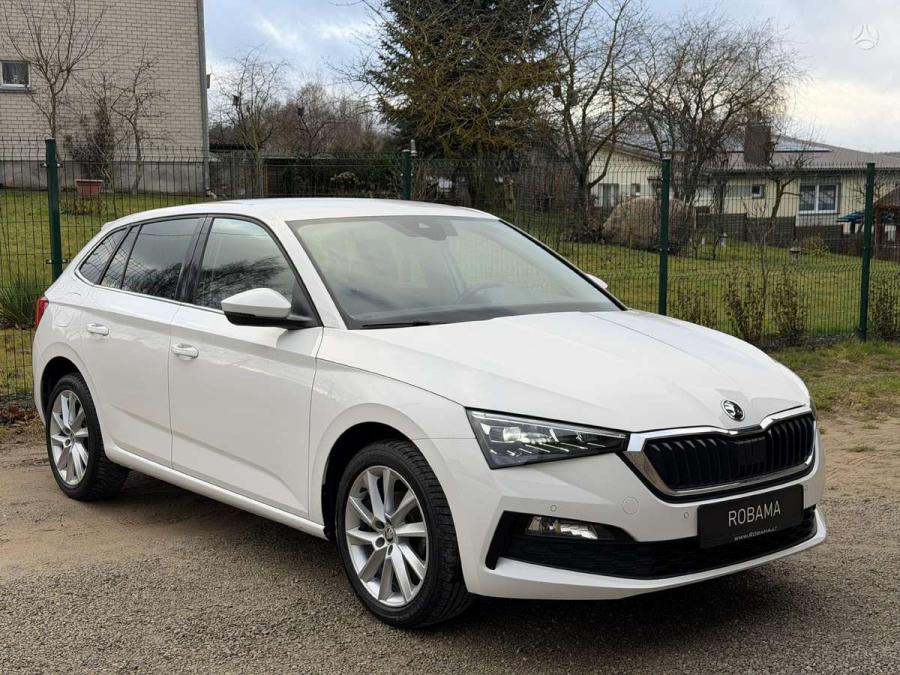 White Skoda Scala 2022 in Siauliai, with an engine capacity of 1.50 L and mileage of 200 thousand km for 12947 €, photo 1 on AUTOMOTO.COM.LV