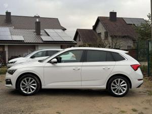 White Skoda Scala 2022 in Siauliai, with an engine capacity of 1.50 L and mileage of 200 thousand km for 12947 €, photo 6 on AUTOMOTO.COM.LV