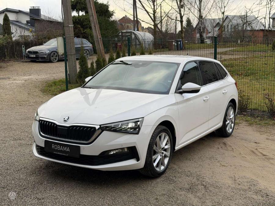 White Skoda Scala 2022 in Siauliai, with an engine capacity of 1.50 L and mileage of 200 thousand km for 12947 €, photo 7 on AUTOMOTO.COM.LV