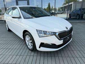 White Skoda Scala 2022 in Kaunas, with an engine capacity of 1.00 L and mileage of 165 thousand km for 12900 €, photo 3 on AUTOMOTO.COM.LV