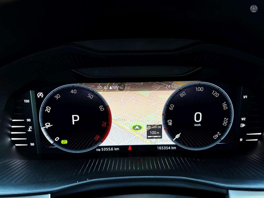 White Skoda Scala 2022 in Kaunas, with an engine capacity of 1.00 L and mileage of 165 thousand km for 12900 €, photo 8 on AUTOMOTO.COM.LV