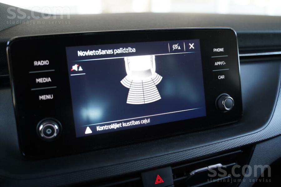 Balts Skoda Scala 2022 Rīga, ar dzinēja tilpumu 1.00 L un nobraukumu 125 tūkst. km par 9950 €, foto 23 vietnē AUTOMOTO.COM.LV