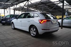 White Skoda Scala 2022 in Riga, with an engine capacity of 1.00 L and mileage of 139 thousand km for 9950 €, photo 4 on AUTOMOTO.COM.LV