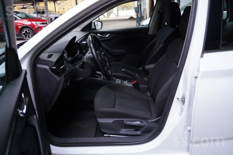 White Skoda Scala 2022 in Riga, with an engine capacity of 1.00 L and mileage of 139 thousand km for 9950 €, photo 7 on AUTOMOTO.COM.LV