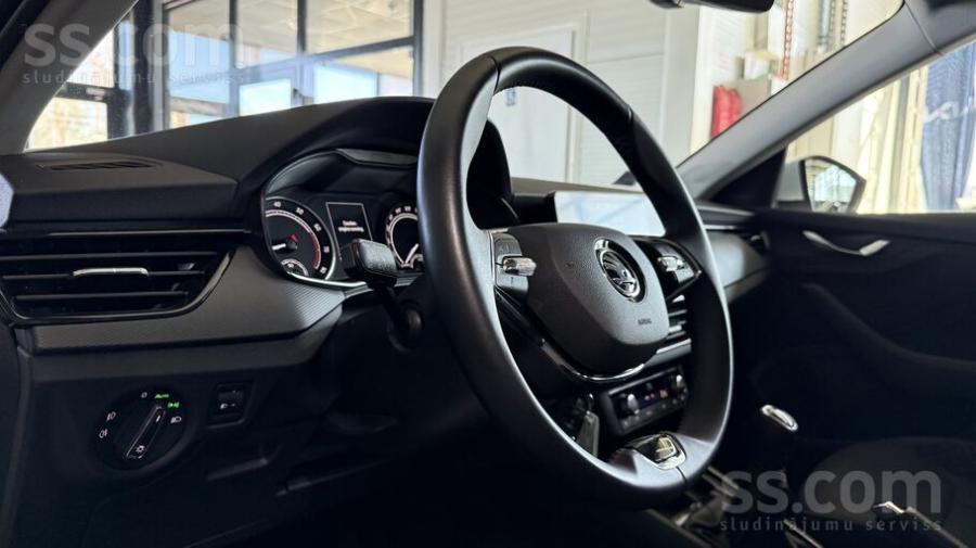 Balts Skoda Scala 2023 Rīga, ar dzinēja tilpumu 1.00 L un nobraukumu 53 tūkst. km par 15400 €, foto 18 vietnē AUTOMOTO.COM.LV