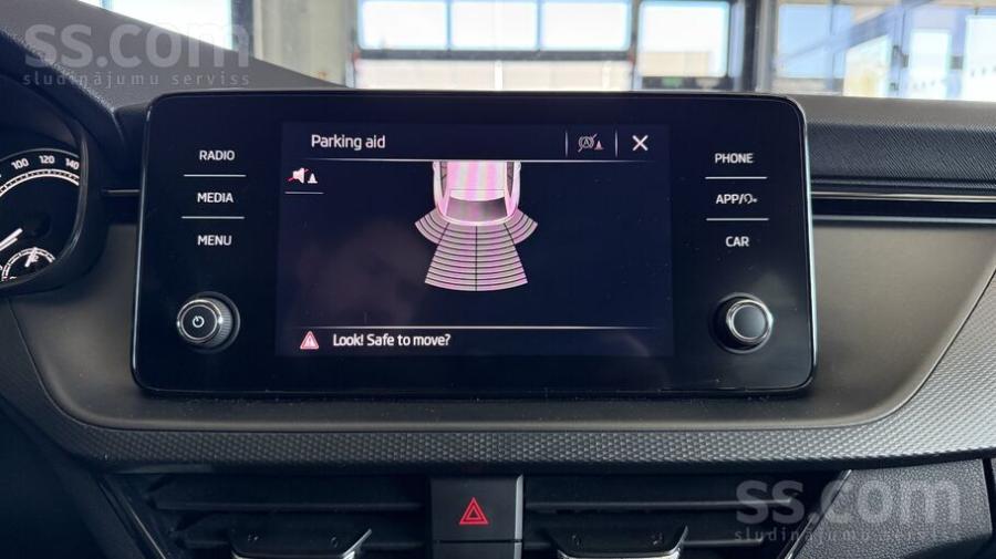 Balts Skoda Scala 2023 Rīga, ar dzinēja tilpumu 1.00 L un nobraukumu 53 tūkst. km par 15400 €, foto 22 vietnē AUTOMOTO.COM.LV