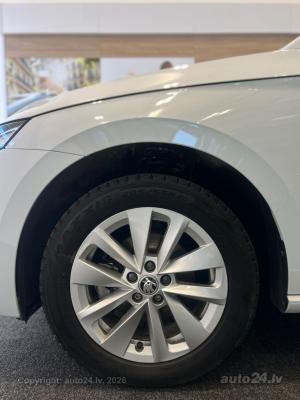 Balts Skoda Scala 2024 Rakvere, ar dzinēja tilpumu 1.00 L un nobraukumu 33 tūkst. km par 26380 €, foto 5 vietnē AUTOMOTO.COM.LV