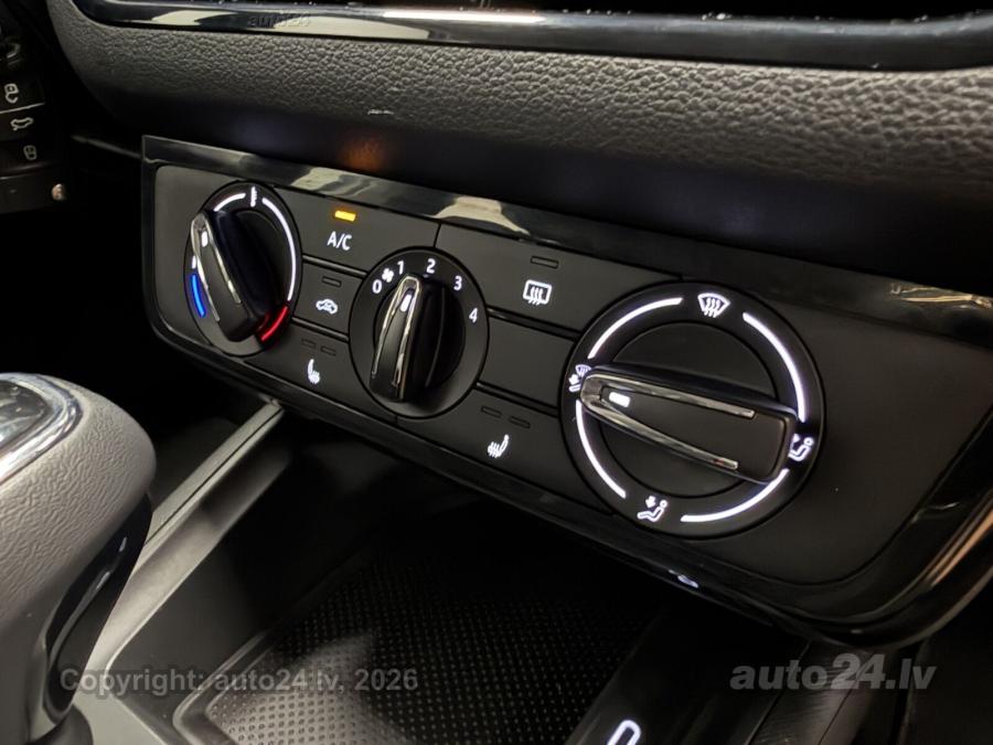 Balts Skoda Scala 2024 Tallina, ar dzinēja tilpumu 1.00 L un nobraukumu 33 tūkst. km par 18790 €, foto 19 vietnē AUTOMOTO.COM.LV