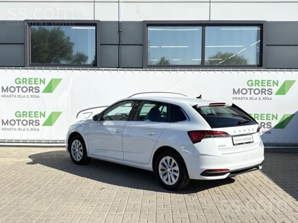 White Skoda Scala 2024 in Riga, with an engine capacity of 1.00 L and mileage of 45 thousand km for 20500 €, photo 4 on AUTOMOTO.COM.LV