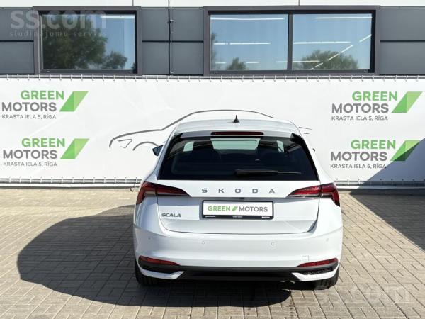 White Skoda Scala 2024 in Riga, with an engine capacity of 1.00 L and mileage of 45 thousand km for 20500 €, photo 9 on AUTOMOTO.COM.LV